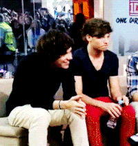 Antisocial GIFs - Get the best gif on GIFER