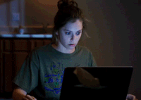 Watching GIFs - Get the best gif on GIFER