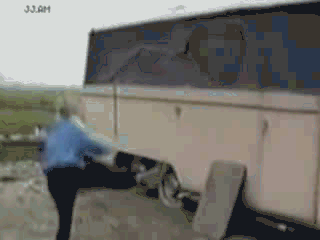 Attacked гифки, анимированные GIF изображения attacked - скачать гиф ...