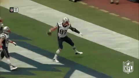 Football spike GIF - Conseguir o melhor gif em GIFER