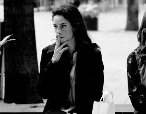 Cigarrillo GIF - Conseguir el mejor gif en GIFER