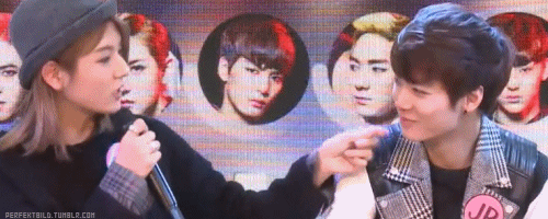 Modelo masculino GIF - Conseguir o melhor gif em GIFER