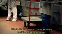 Prison inmates GIFs - Obtenez le meilleur gif sur GIFER