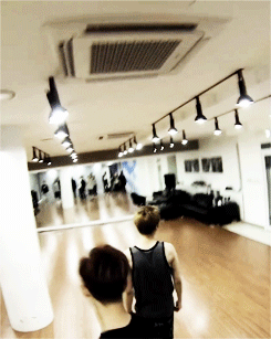 Garoto coreano GIF - Conseguir o melhor gif em GIFER