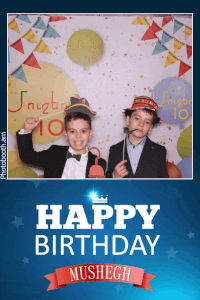 Curved GIFs - Get the best gif on GIFER