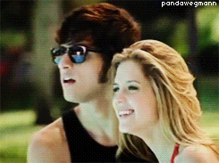 Empurrando GIF - Conseguir o melhor gif em GIFER