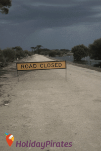 Tourists GIFs - Get the best gif on GIFER
