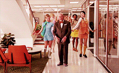 Bertram cooper GIF - Conseguir o melhor gif em GIFER