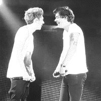 Prompting GIFs - Get the best gif on GIFER