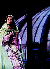 Costume series GIF - Conseguir o melhor gif em GIFER