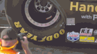 Pneu GIFs - Get the best gif on GIFER