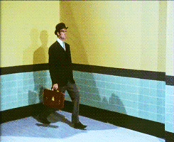 Funny walk GIF - Conseguir o melhor gif em GIFER