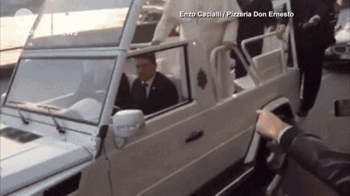 Popemobile гифки, анимированные GIF изображения popemobile - скачать ...