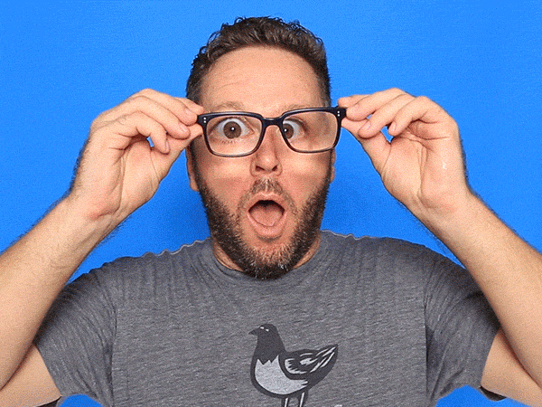 Bulging eyes GIFs - Obtenez le meilleur gif sur GIFER