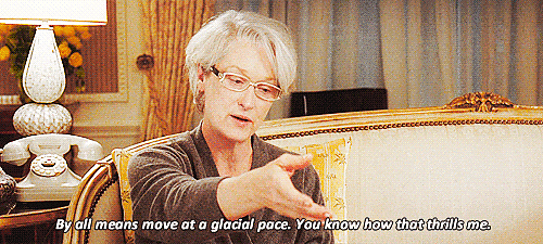 Holding telephone receiver GIF - Conseguir o melhor gif em GIFER