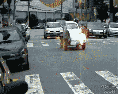 Half car GIF - Conseguir o melhor gif em GIFER