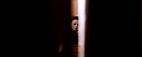 Looking through doors GIF - Conseguir o melhor gif em GIFER