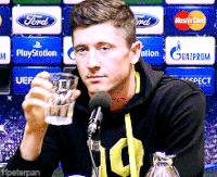 Robert lewandowski GIFs - Get the best gif on GIFER