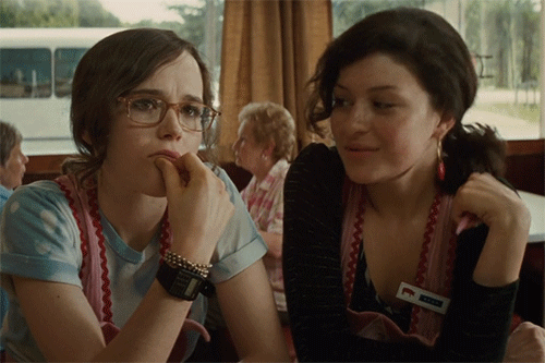 Needs more lesbians GIF - Conseguir o melhor gif em GIFER