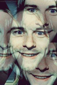 Gif De Kurt Cobain Sonriendo