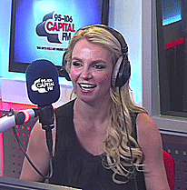 Midge GIFs - Obtenez le meilleur gif sur GIFER