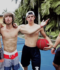 Hayes grier GIF - Conseguir el mejor gif en GIFER