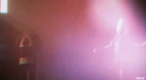 Gram GIFs - Obtenez le meilleur gif sur GIFER