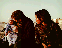 Lydia x russell GIF - Conseguir o melhor gif em GIFER