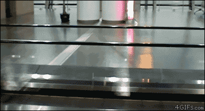Moving walkway гифки, анимированные GIF изображения moving walkway ...