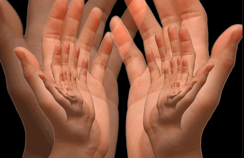 Two hands GIF - Conseguir el mejor gif en GIFER