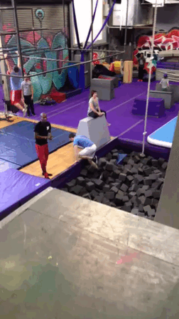 Foam pit GIF - Conseguir el mejor gif en GIFER