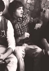 Laim payne dancing GIF - Conseguir o melhor gif em GIFER