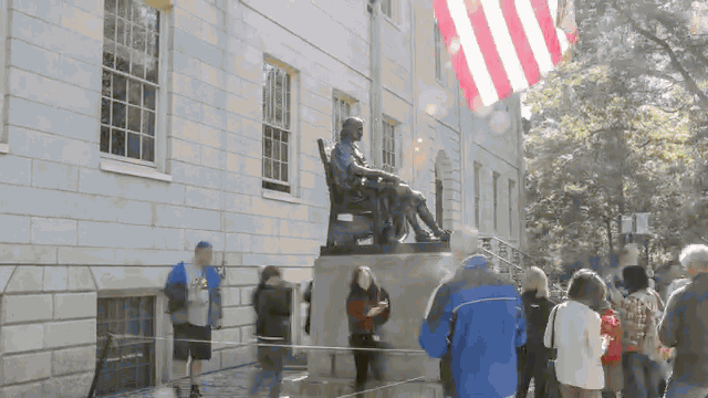 John harvard statue GIF - Conseguir o melhor gif em GIFER