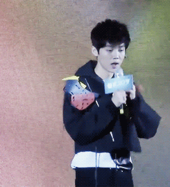 Predator on a low budget GIF - Conseguir o melhor gif em GIFER