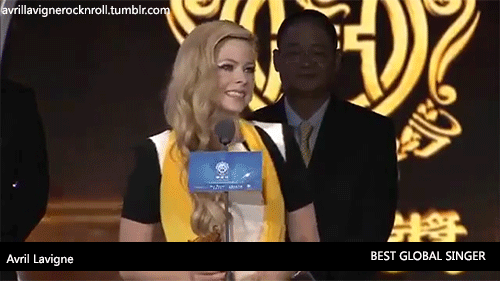 Best global singer GIF - Conseguir o melhor gif em GIFER