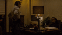 Interrogation table GIFs - Obtenez le meilleur gif sur GIFER