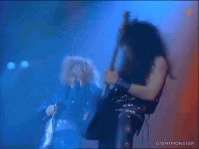 Giant ozzy GIF - Conseguir o melhor gif em GIFER