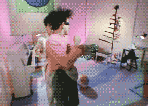 Theyre both so awkward GIF - Conseguir o melhor gif em GIFER