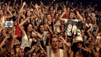 Crowds GIFs - Get the best gif on GIFER