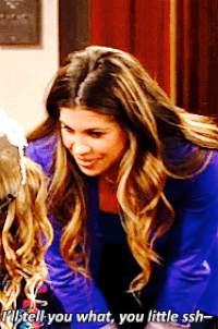 Danielle fishel GIFs - Get the best gif on GIFER