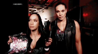 Tamina snuka GIFs - Obtenez le meilleur gif sur GIFER