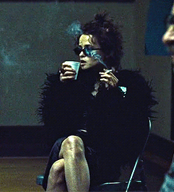 Throwing drink GIF - Conseguir o melhor gif em GIFER