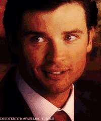 Smallville GIFs - Get the best gif on GIFER