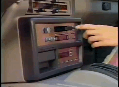 Car stereo GIF - Conseguir o melhor gif em GIFER