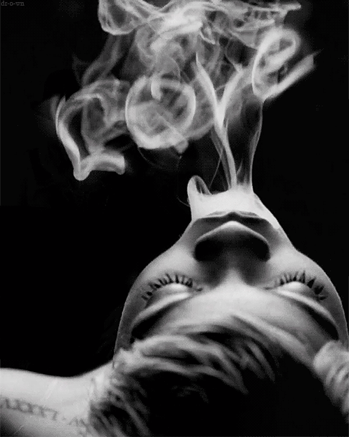 Cigarette in mouth GIF - Conseguir o melhor gif em GIFER