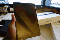 Retina GIFs - Get the best gif on GIFER