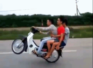 Scooters гифки, анимированные GIF изображения scooters - скачать гиф ...