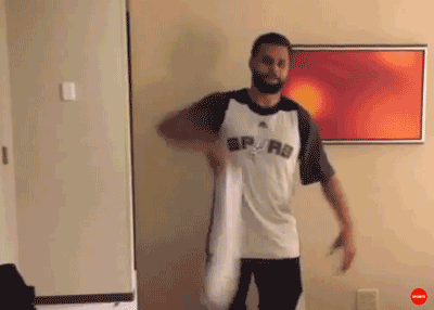 Towel wave GIF - Conseguir o melhor gif em GIFER