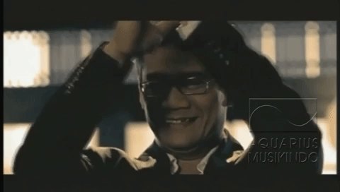 Tepuk GIFs - Get the best gif on GIFER