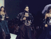 What to wear GIF - Conseguir o melhor gif em GIFER